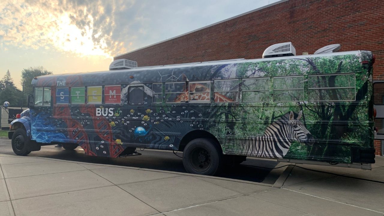 Full STEAM ahead on the STEM bus – HUE