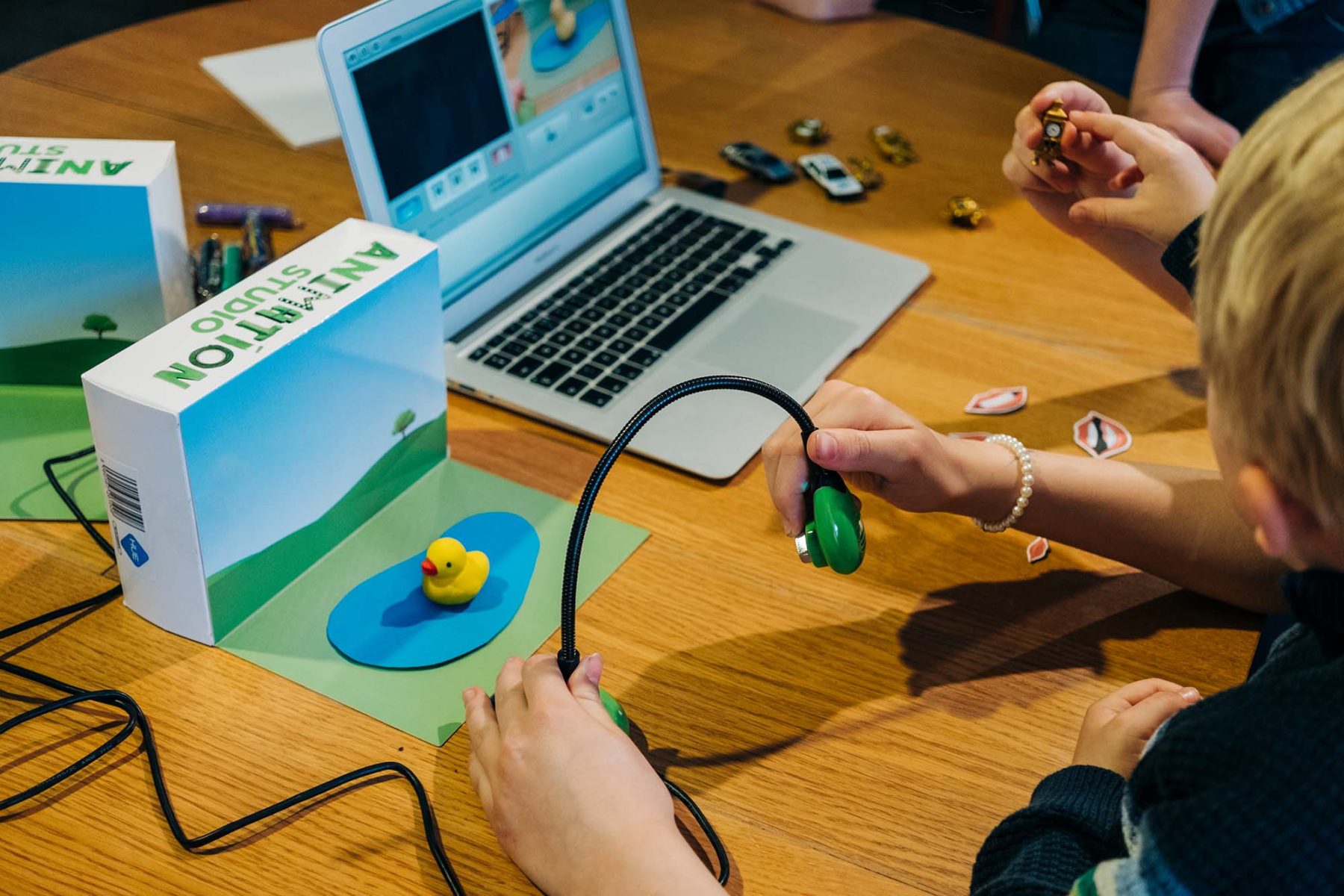 Good Play Guide meets HUE Animation Studio – HUE